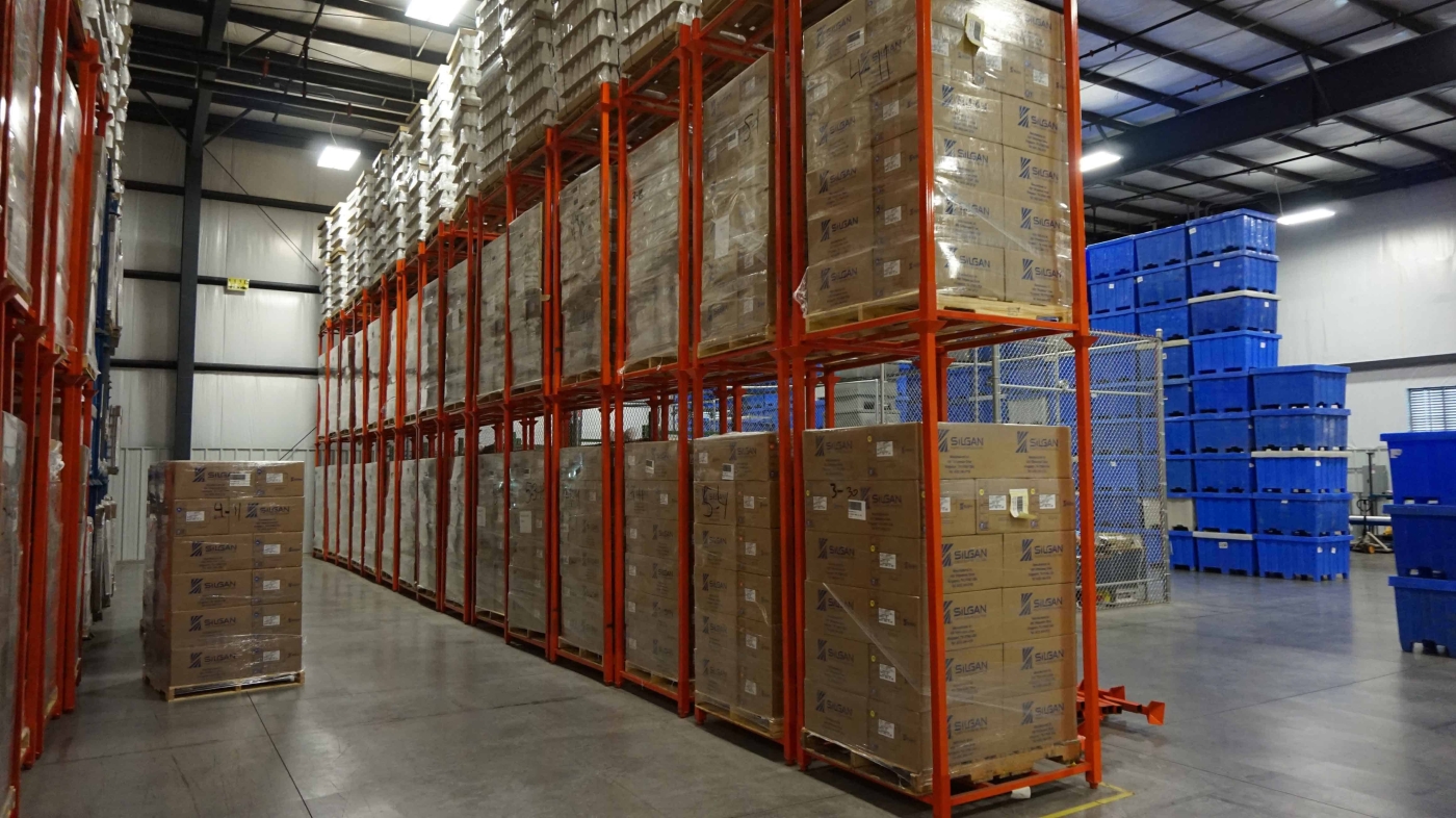 Kệ kho Stacking rack cho sản phẩm đóng gói - Việt POS Rack