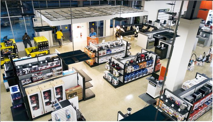 Why Italy Technology Stores Choose Custom POSM Manufacturing for ...